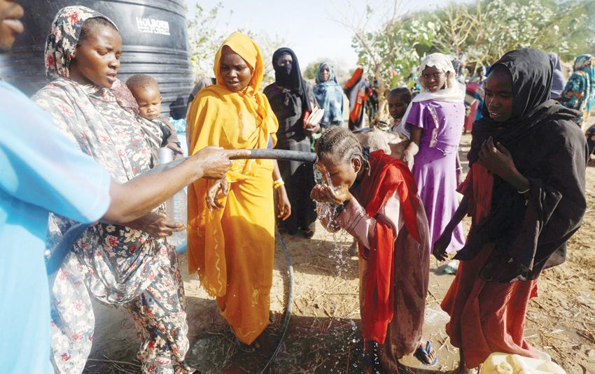 أخبار الخليج معارك محتدمة في السودان ومباحثات بين ممثلي طرفي النزاع
